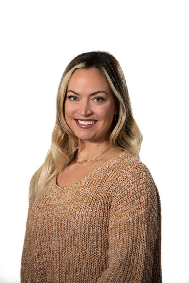 Carrington Mahr, Psy.D. : People : Counseling and Consultation Service